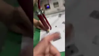 Handheld hot riveting machine for plastic hot melt welding - real shot