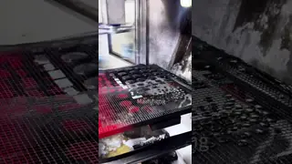 Automatic Spray Painting Machine for Metal Medals
