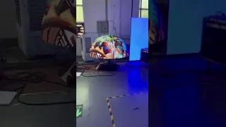 Seamless splicing Spherical LED display screen