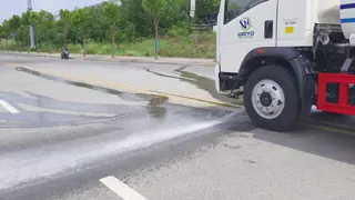 SINOTRUK HOWO 10,000L water sprinkler truck