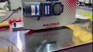 Processed by our SD-1065 acrylic trimming machine, both single & double round edge available