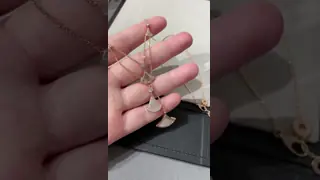 Rose Gold Divas' Dream Double Fan Pendant Necklace