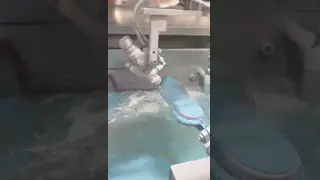 Automated Shoe Edge Spraying System for Precision Coating