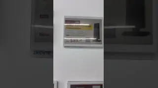 E-ink display super market price tag