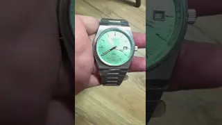 Retro Integrated Steel Watch Men Emerald Green Textured Dial Calendar Luxury Sports Wristwatch