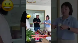 Overseas clients visit our honey factory