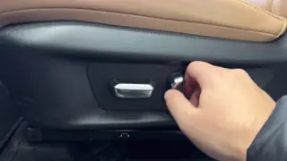 Wuling Starlight 730 PHEV 1.5L CVT LV1 – 7-Seater Hybrid MPV