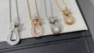 U‑Shape Horseshoe Buckle Pendant Necklace Multi‑Tone Women Jewelry