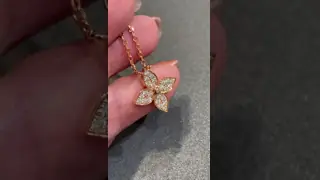 Rose Gold Paved Zircon Four Leaf Flower Pendant Necklace For Women