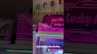 Commercial Grade Lucky Planet S (60 Clips) Machine, Eye-catching Design for Amusement Park