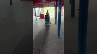 Industrial Ride On Floor Scrubber 5500 sqm per hour