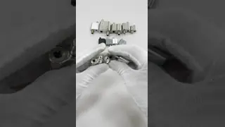 Flat Multi Hole Cable Gripper Adjustable Hanging Wire Lock for Ceiling Lights and Sign Displays