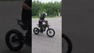 F18 DIRT BIKE Jumping