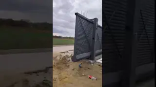 cantilever gate