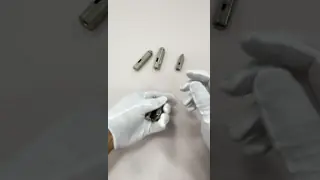 Compact Round Wire Rope Gripper Self Locking Cable Hanging Connector for Lamps and Sign Hanging