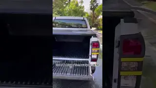 KQD TRI-FOLD TONNEAU COVER