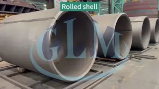 Custom manufacturing of large-diameter rolled steel cylinders and pressure vessel shell courses.