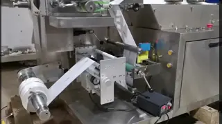 Three-side sealed single sheet wet wipe packaging machine