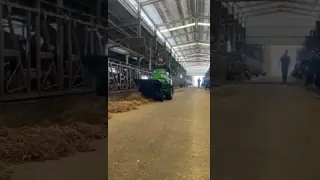 Electric Auger Feed Pusher for Cattle & Sheep Farm, Energy Saving Barn Feed Equipment