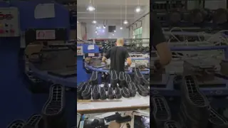 Plastic Sandals Slippers Making Machine TPU TPR PVC Sole Air Bowing Injection Molding Machine