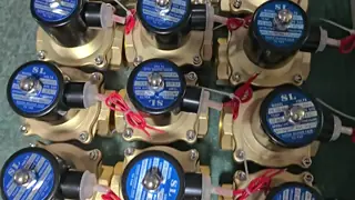 2W-32Aluminum coil,copper valve body.Voltage :AC220V;Temperature:-5-80℃;Size:11/4.