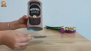 Easy-peel lid paper tube