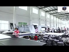 영화는 HD 형식으로 RF 유동 화면으로 방송됩니다.9