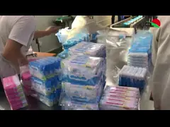 I bambini si stavano lavando.