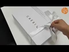 Paper Magnetic Closure Gift Box Printing Glossy / Matte Lamination Large White