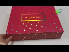 자기 초콜릿 카드와 개인 초콜릿 상자