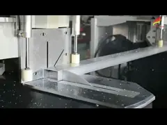 Macchine per la lavorazione delle parti in tavole a due o più assi (CNC)