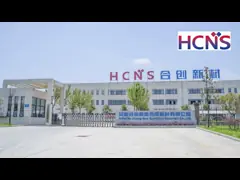 Accesso alla rete di geocelle a base di HDPE leggere all‘interno del muro di protezione