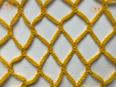 Kundengebundene Raschel-Verzerrungs-Strickmaschine für Fisch-Netze und Sicherheitsnetze
