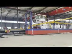 ディーゼルエンジンの砂割り機 川の泥を吸い込む掘削機