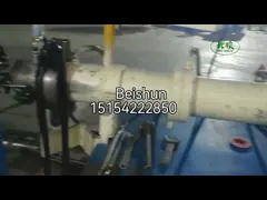 Estrusore per alimentazione a freddo in gomma per la produzione di strisce di tenuta in gomma EPDM