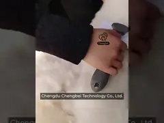 Pellettino per animali da compagnia pettine portatile auto-pulizia spazzola slicker gatti cani riutilizzabile