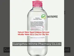 Um truco natural a base de água, um truco a base de água para a pele grassa.