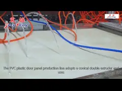 30M PVC Ps 泡状シートエクストルーダーマシン プラスチック製のドアボード製作機械 調整可能