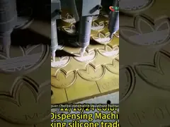 Macchina di distribuzione di silicone di risparmio energetico 18 colori giocattolo Bambole di produzione di stampaggio