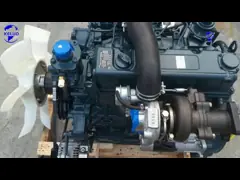Motor diesel Kubota V3800-T com 82,2 CV 2600 RPM