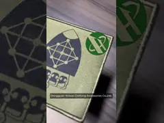 Limpiador de ropa de acabado brillante o mate Rectangular Logotipo personalizado Durable