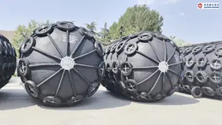 iso17357 hydro pneumatic marine fender 0.5m- 4.5m with chain tyre net