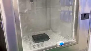 ftth 8 cores fiber optic distribution box with optional adapters and pigtails for wall or pole mount