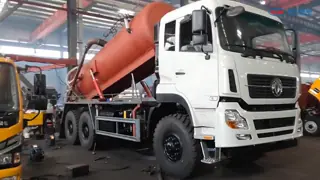 sinotruck howo vacuum sewage suction truck , 6000l septic tank truck