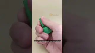 green plastic ribbed jelly cap for paint bottles