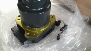 708-7w-00110 hydraulic motor for wa600-6 wheel loader
