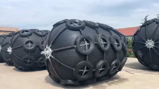 50kpa pneumatic rubber fender high energy absorption low reaction force durable use