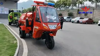 gasoline fire response tricycle three wheeler 300cc water cooled engine with 1500l water tank
