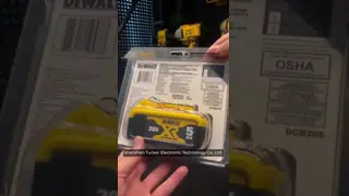 lithium ion dewalt dcb205 dewalt 20v 5ah battery 800 cycles